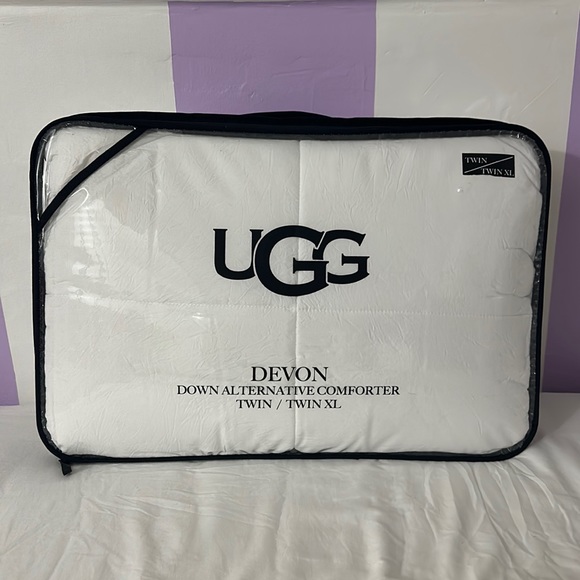 UGG | Bedding | Ugg Devon Down Alternative Quilted Twin Xl Comforter | Poshmark